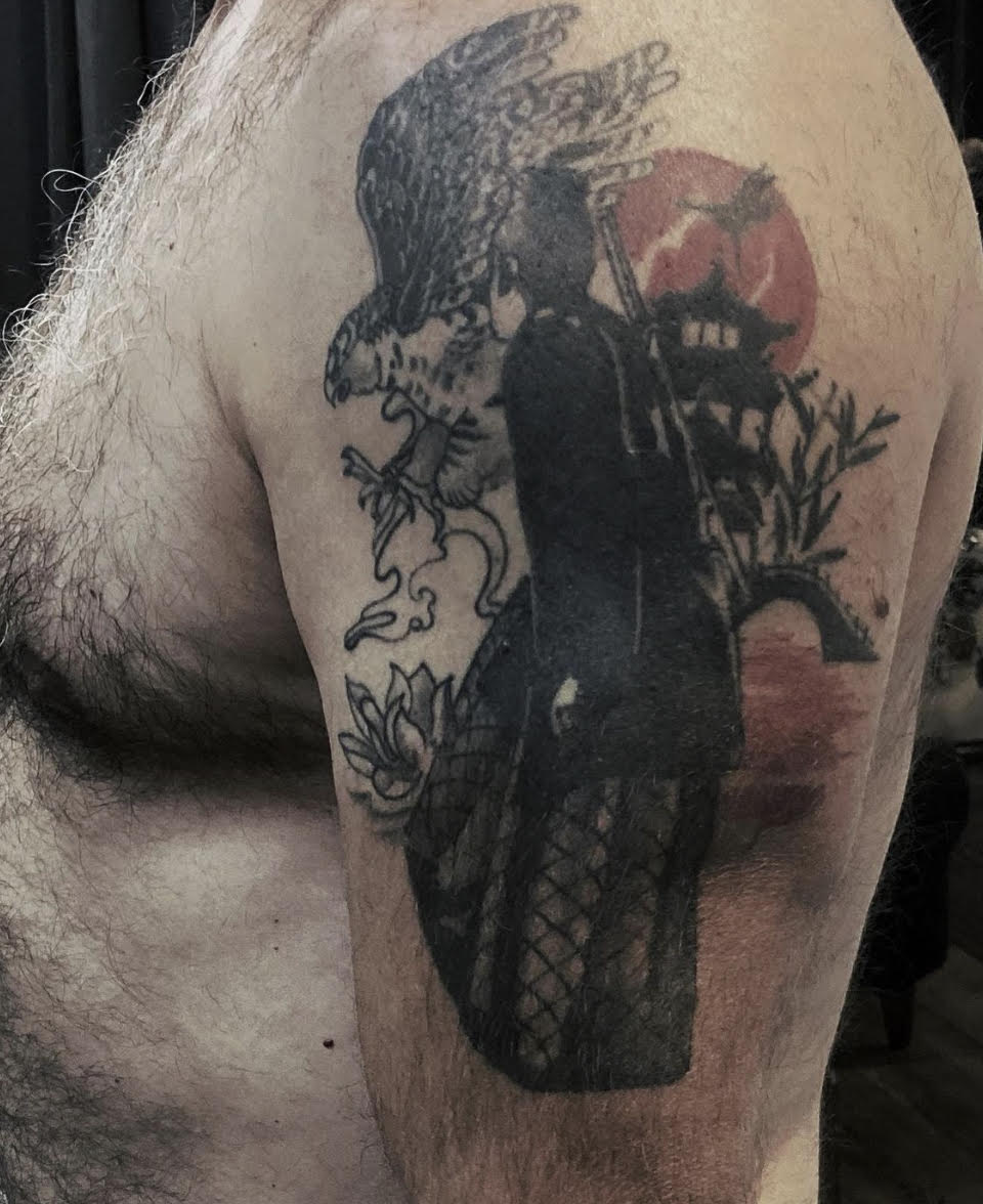 Cover up ( now/ before) - Lowbrow tattoo