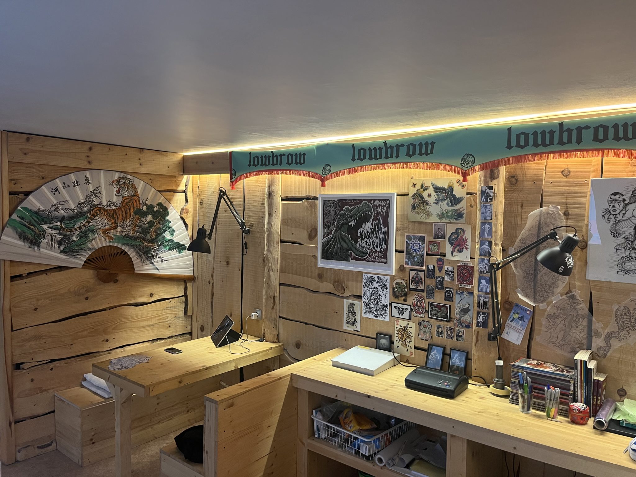 Lowbrow tattoo Pyrénées, la boutique de Font Romeu - Lowbrow tattoo